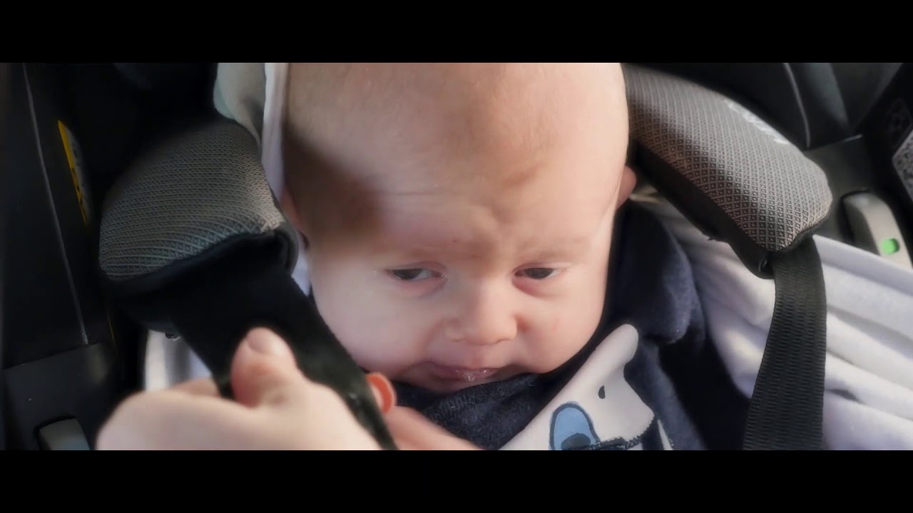 Award Winning Snugglebundl Baby Lift & Lay Support Blanket. - YouTube