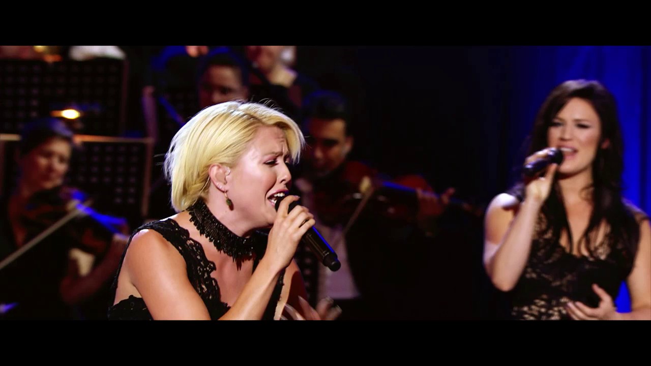 Rocktopia Highlights - Chloe Lowery performs Heart's Alone + Piano ...