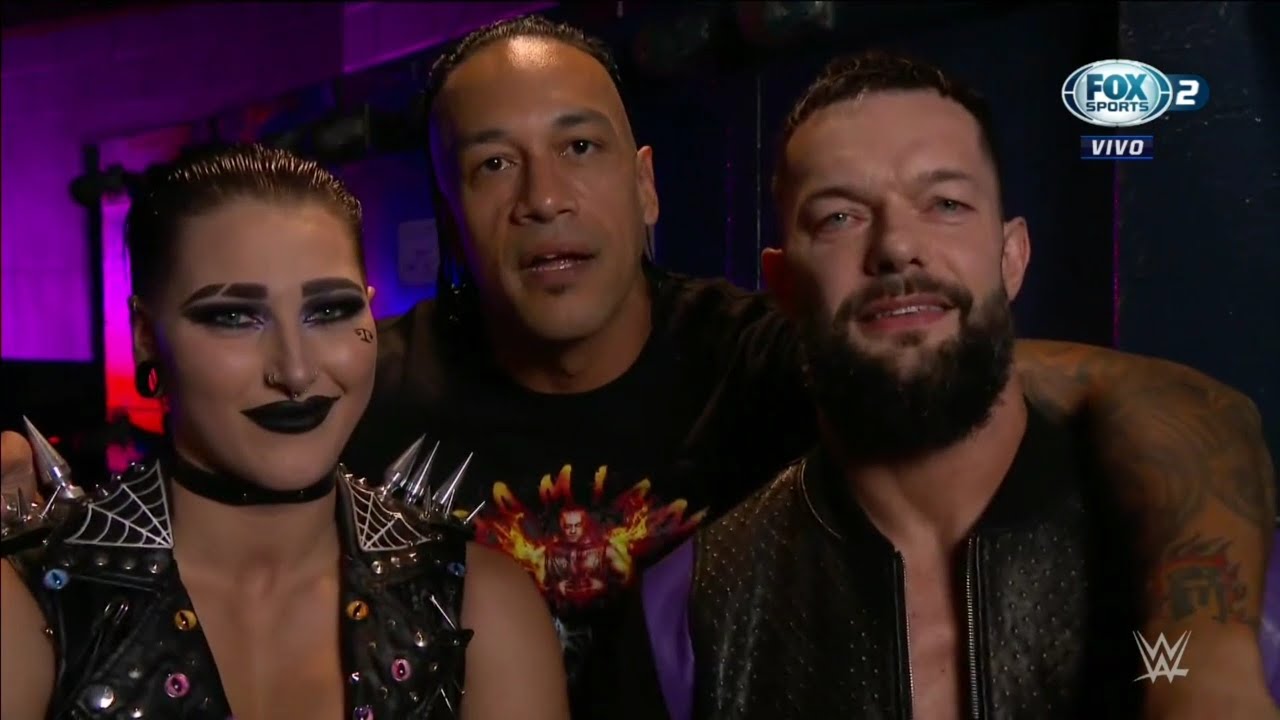 Judgment Day le manda un mensaje a Edge en Backstage - WWE Raw 22/08 ...