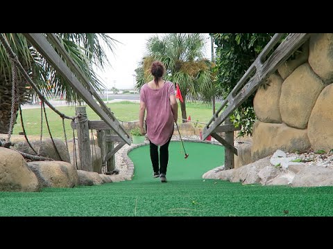 MINI GOLF FAIL! - YouTube
