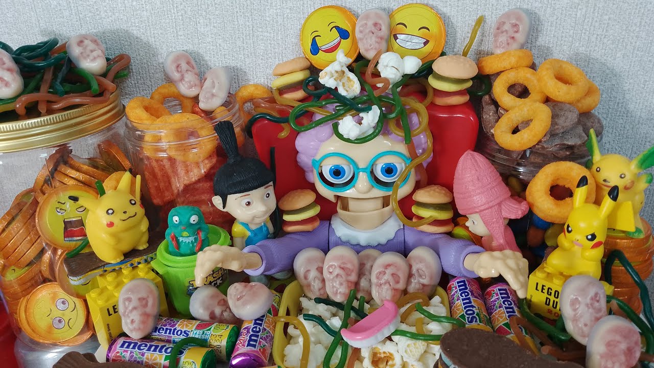 LIVE ️Playing Gummy Chocolate Takis Minions Pokemon Trash Pack Mentos ...