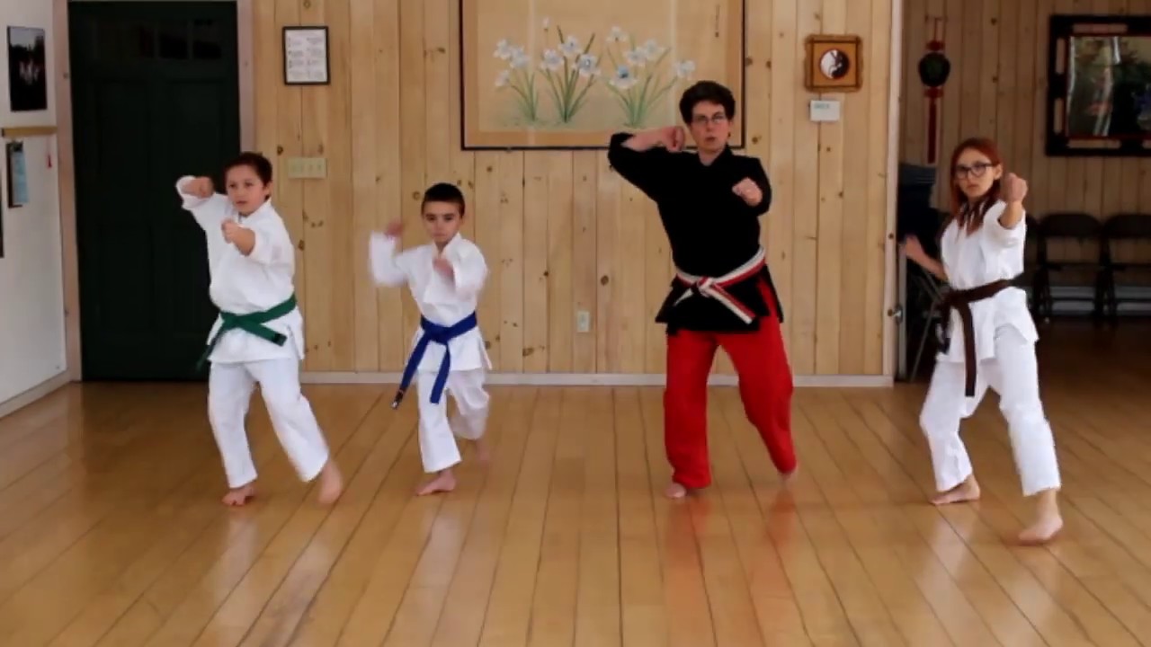 Tetsui Uchi - Karate Hammerfist Strike - YouTube