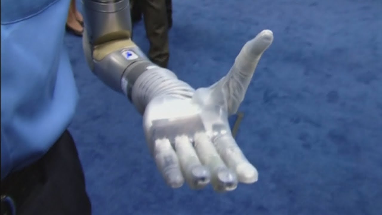 Amazing science! New robotic arm helps wounded US soldiers - YouTube