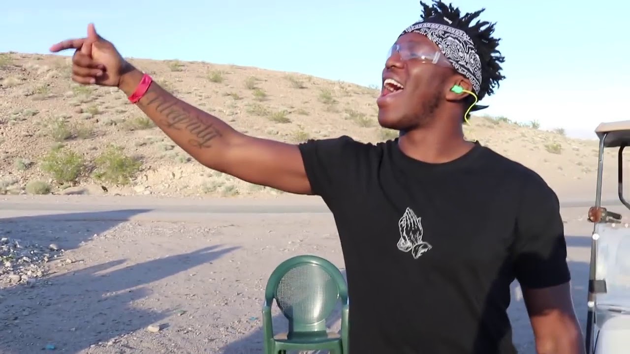 FORTNITE GOLDEN SCAR IN REAL LIFE! - YouTube