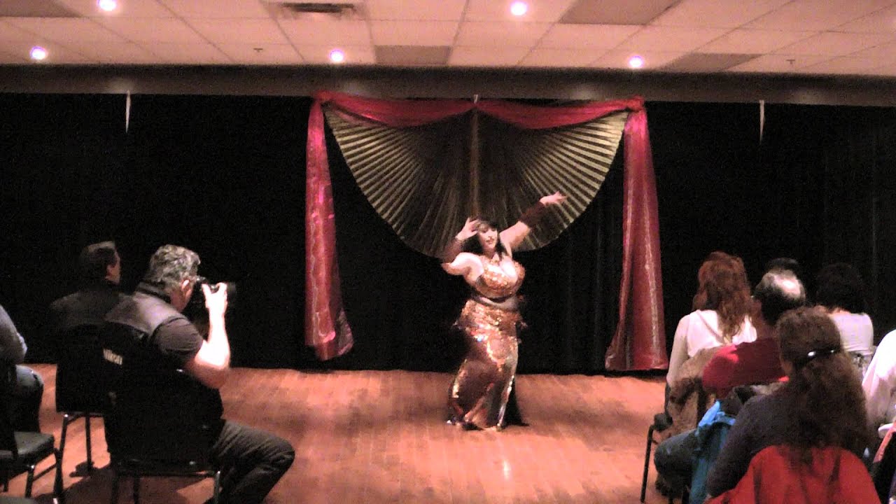 Tab Wana Mali & Drum Solo Bellydance by Caroline Labrie - YouTube