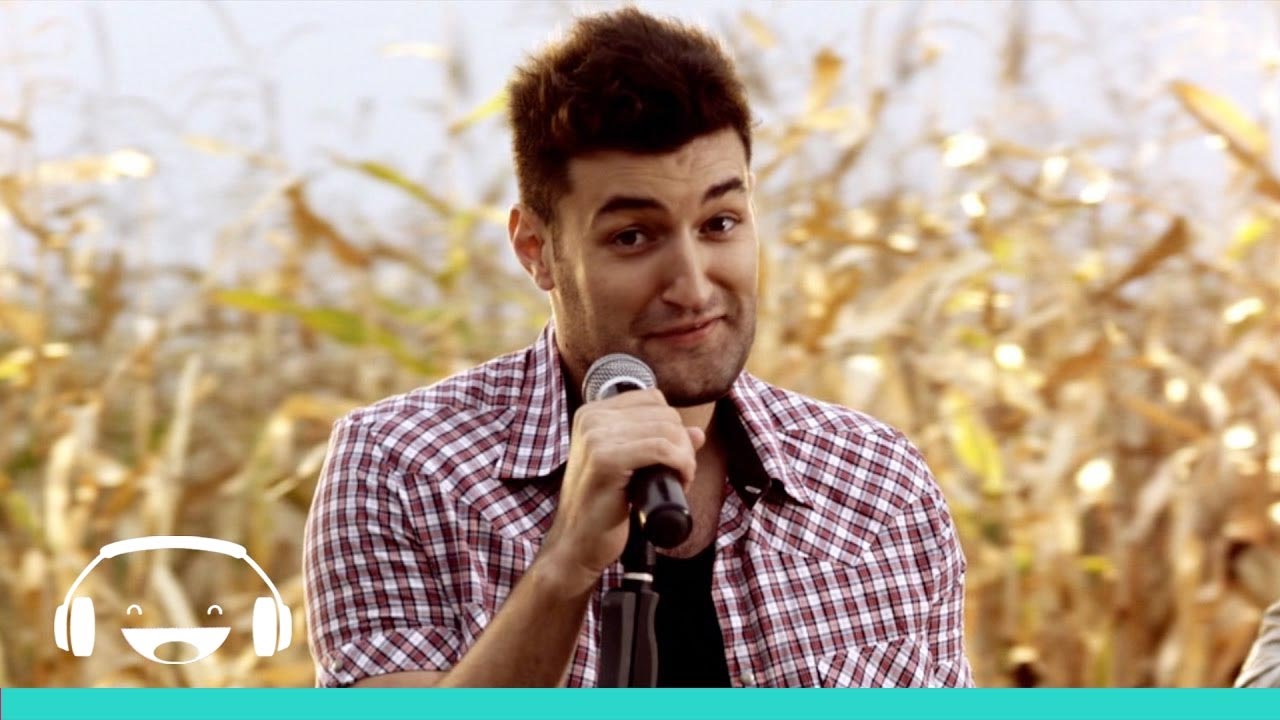 Smiley feat. Pacha Man - Love is for free [Official Video] - YouTube