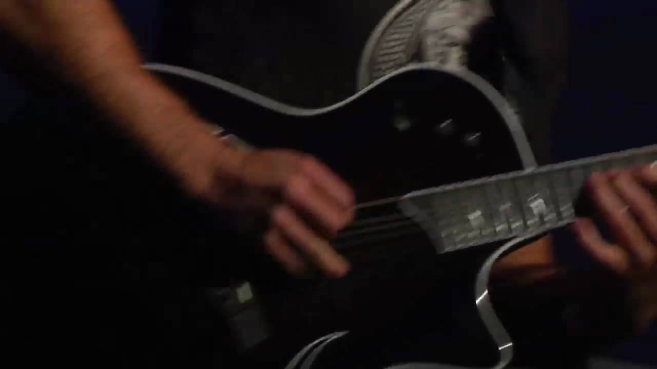 Ryan Hiller sings Johnny Cash - YouTube