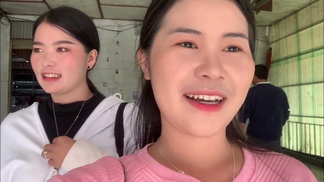 Hnob no suab cua wb mus yuav khoom lo ua plig rau niam thiab txiv - YouTube