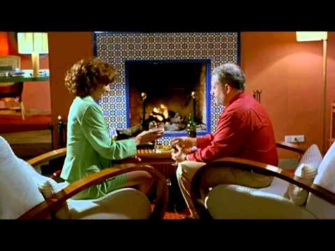 La flor de mi secreto - Ricas y famosas