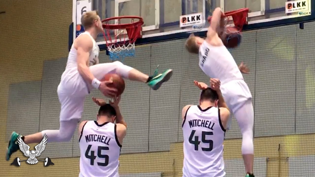 Piotr Grabowski - Double Up Elbow Dunk - YouTube