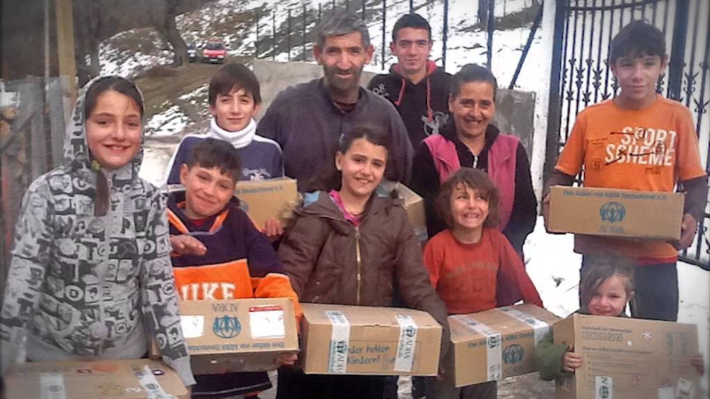 "Aktion Kinder helfen Kindern!" 2013/2014 - YouTube