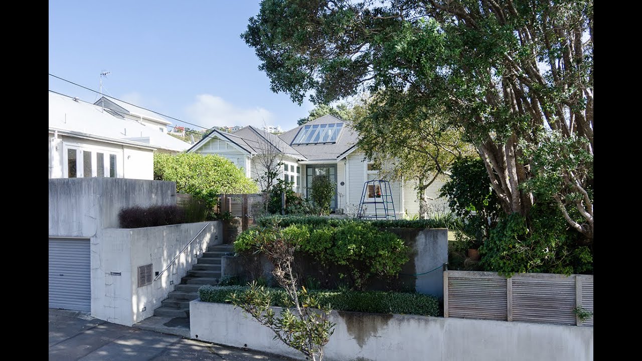 Substantial Kelburn living | 16 Rimu Road, Kelburn - YouTube