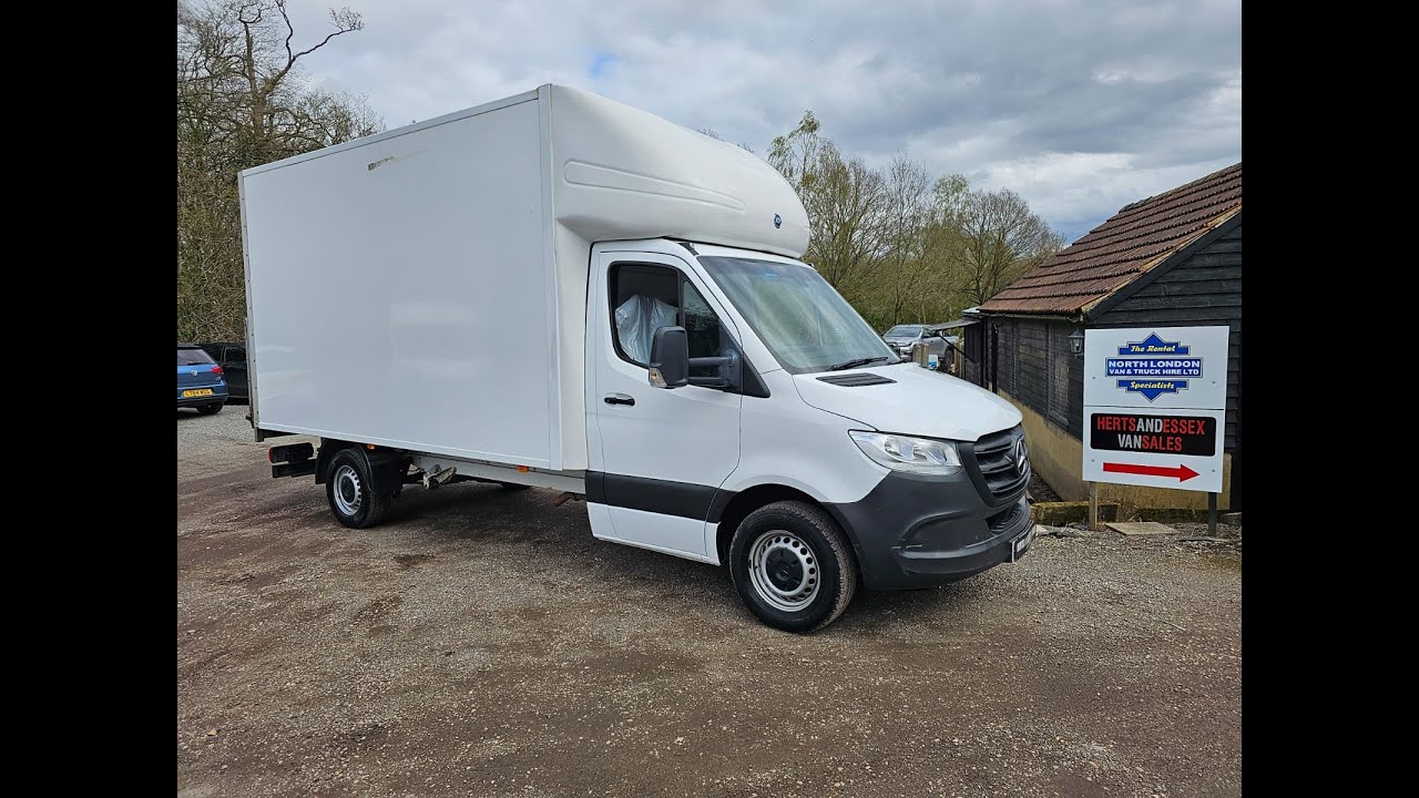 MERCEDES SPRINTER LUTON - YouTube