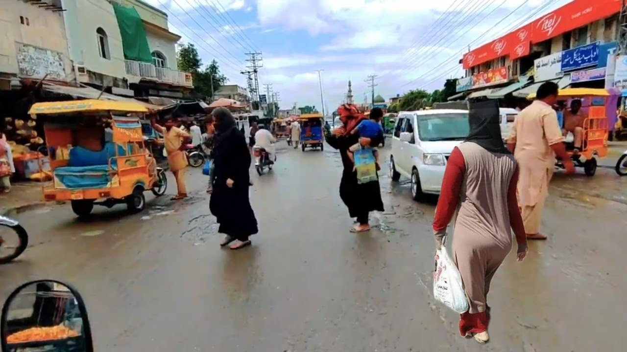 Talagang City tour | Main bazaar Talagang | Camera test Poco X3 - YouTube