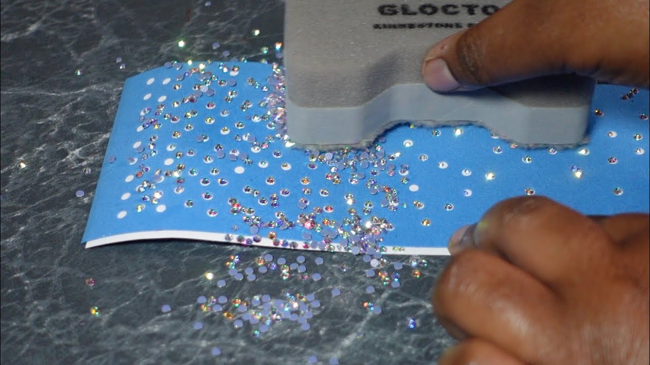 How to use a rhinestone template - YouTube