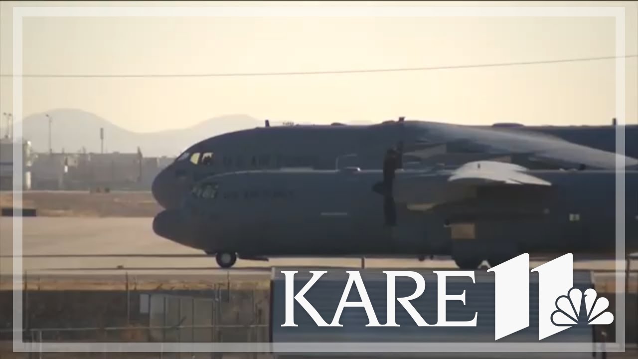 U.S. troops arrive at the southern border to support border security - YouTube