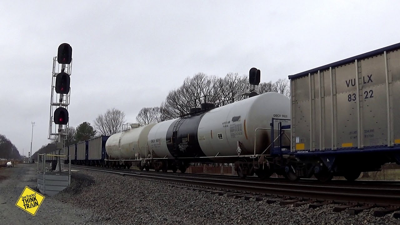 NS 2577 (EMD SD70M-2) trails NS V17 - YouTube