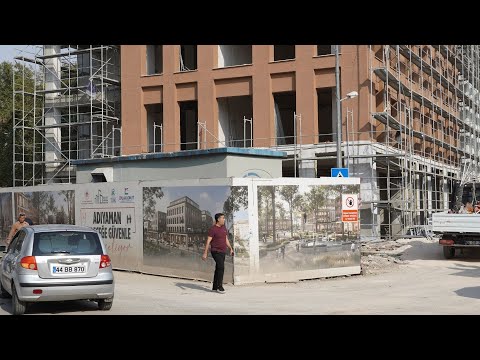 Esnaf, işyerlerini kapatan trafo yerleşimine tepki gösterdi: ‘Daha makul bir yere alınsın’