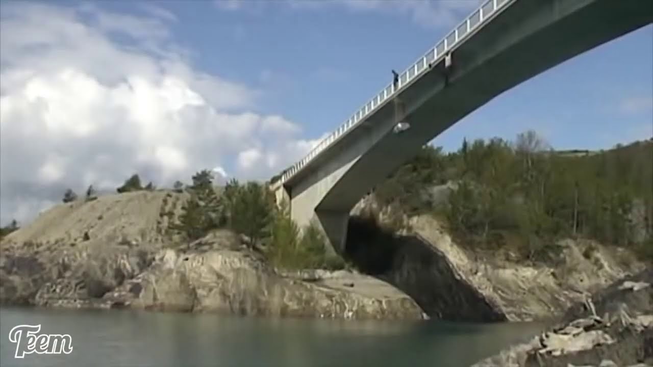 base jumping fails compilation part 3 - YouTube