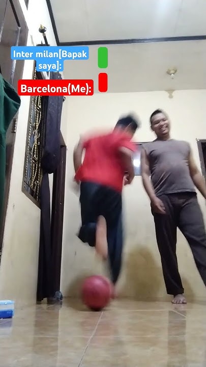 Sekali sekali lawan Bapak Saya hehehe😅😅😅🤍🖤💙 ️#penalti#barcelona#intermilan#Messi#lautaromartínez ...