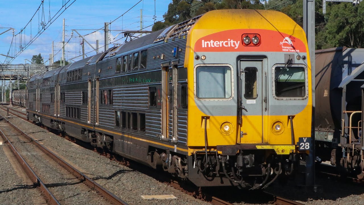 「FHD60」NSW Trainlink V Set Front Cab View - BMT Blue Mountains Line ...