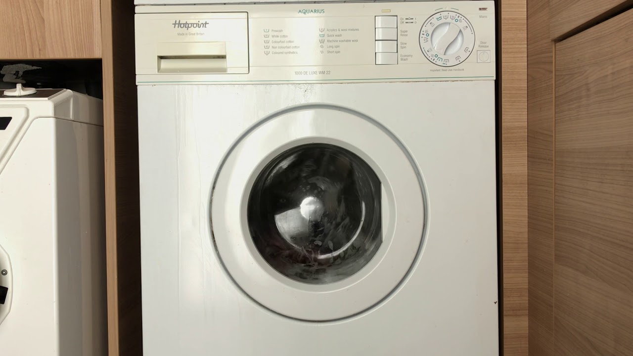 Hotpoint WM 22 Acrylics and Wool Mixtures - YouTube