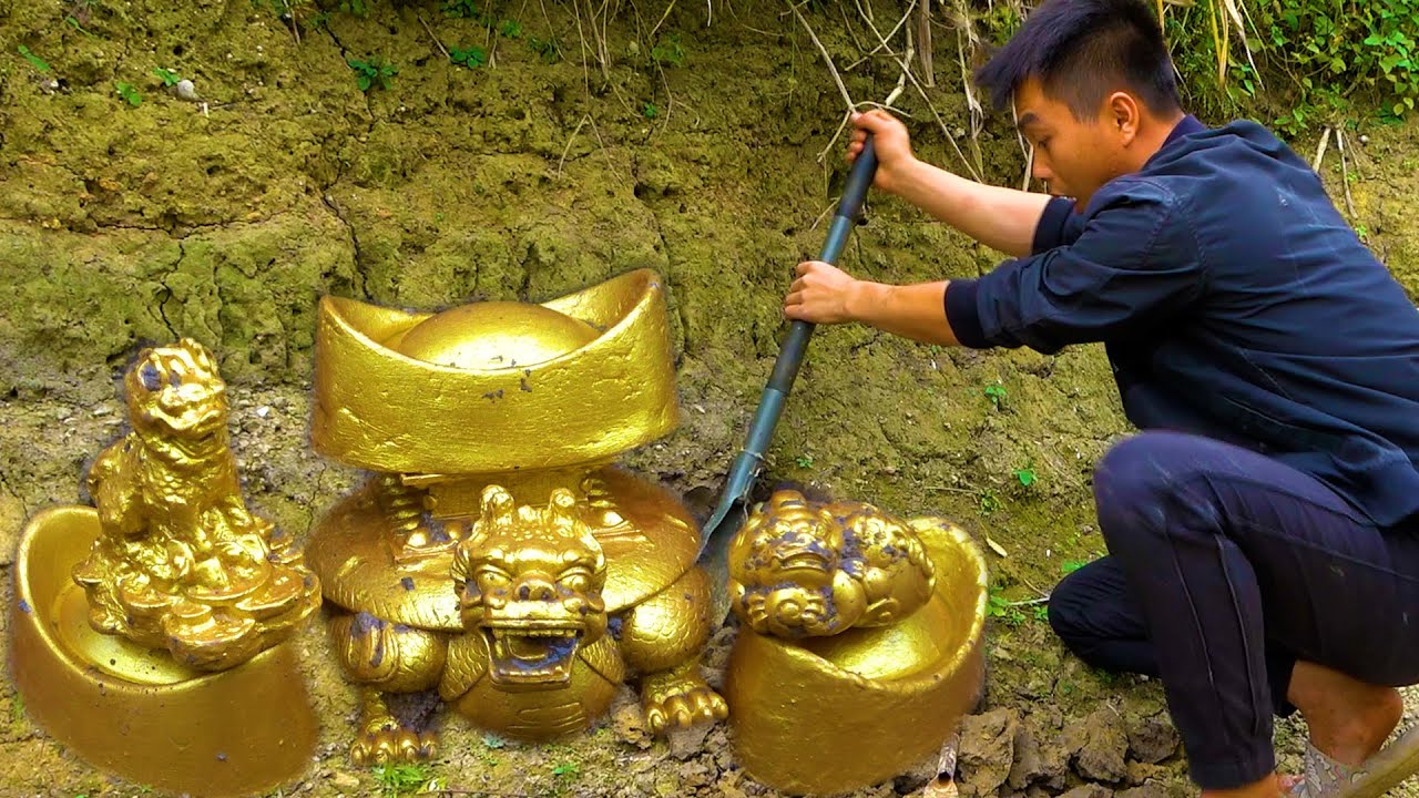 I found the mysterious treasure with a metal detector, which made me ...