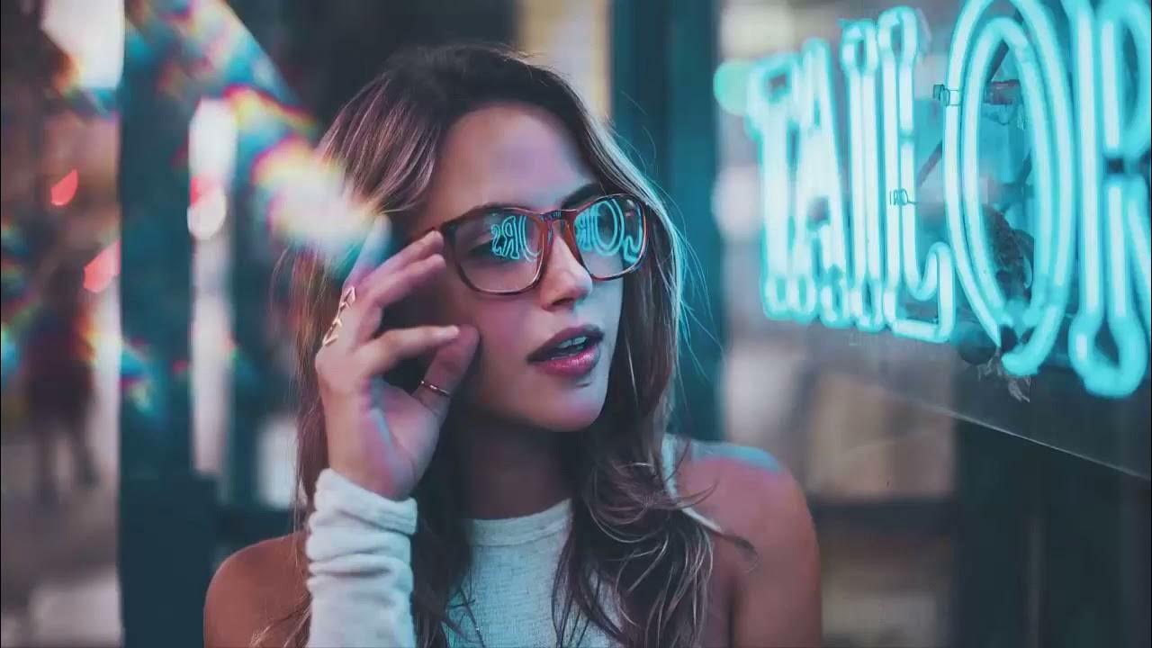 Housenick - I Feel Crazy (Original Mix) NEW - YouTube