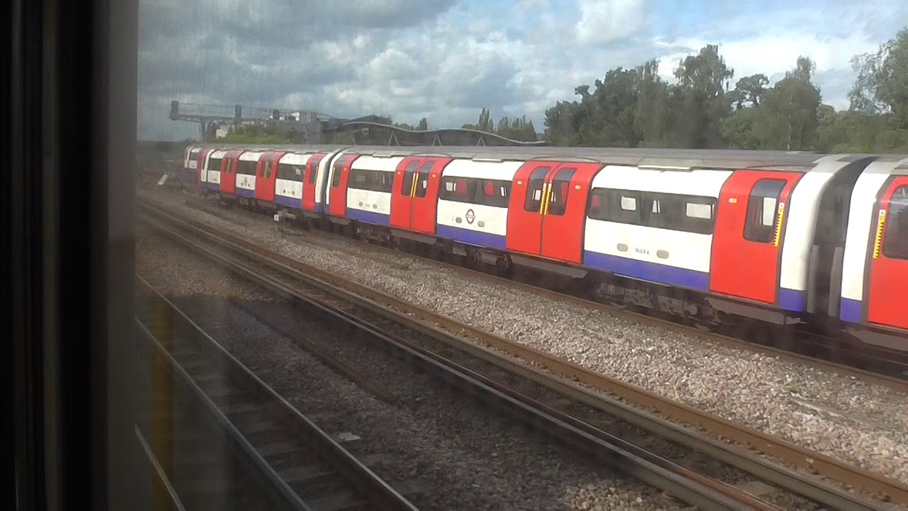 Metropolitan Line S8 Stock 21110 From Finchley Road to Moor Park (FAST ...