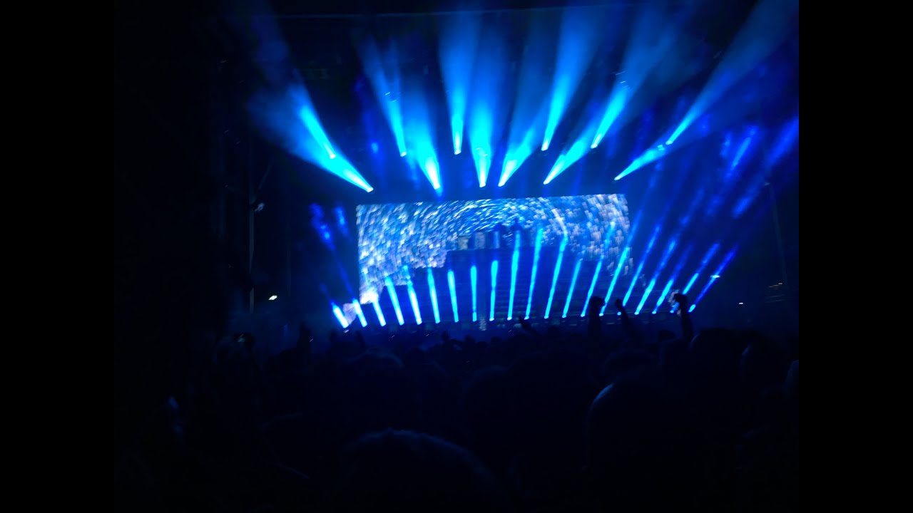Pendulum Trinity @ The Drumsheds 2021 (Crowd Clips) - YouTube