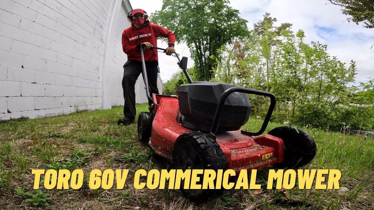 TORO 60V COMMERCIAL MOWER - YouTube