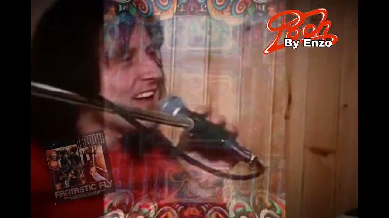 Fantastic fly by Enzo - YouTube