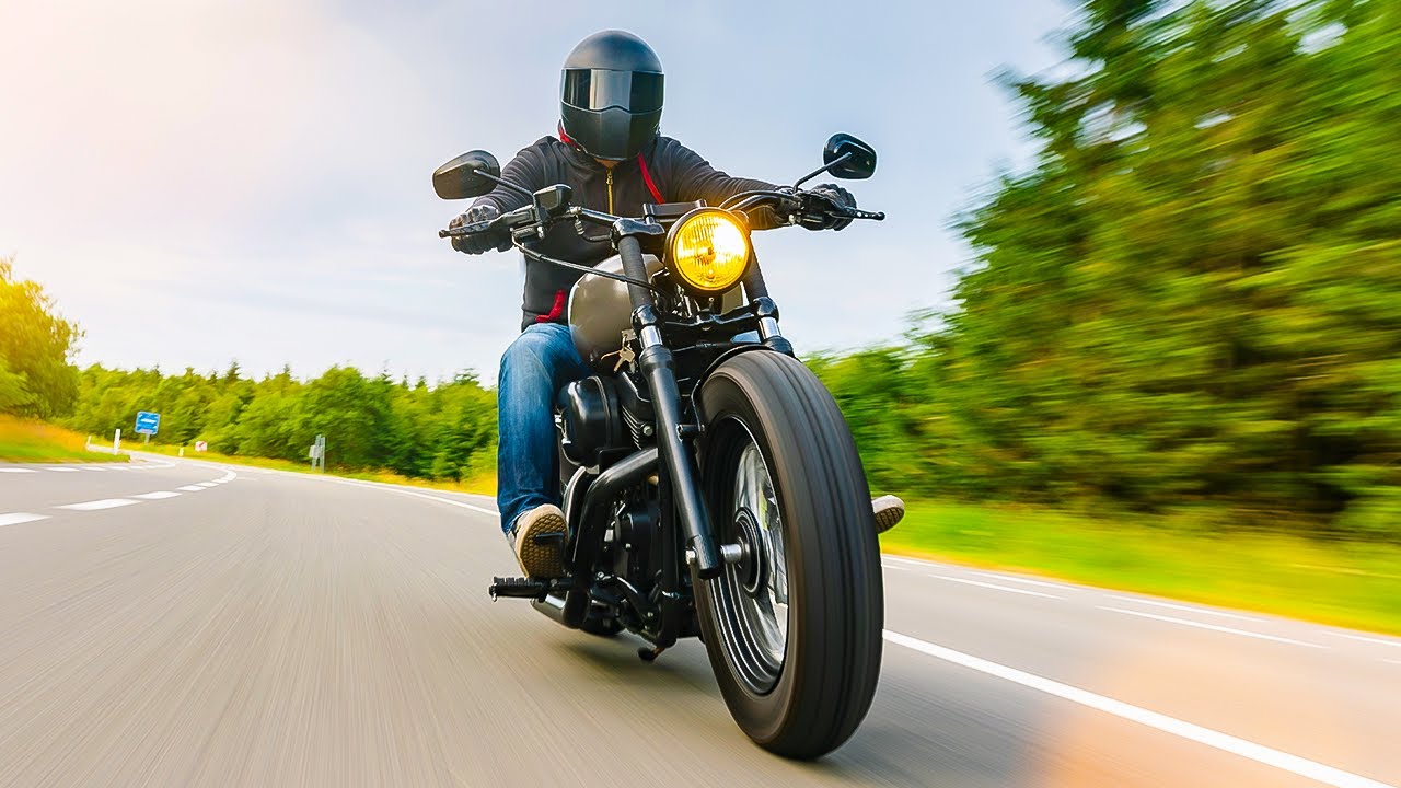 Top 5 Best Motorcycles For Long Distance | Touring Motorcycle - YouTube