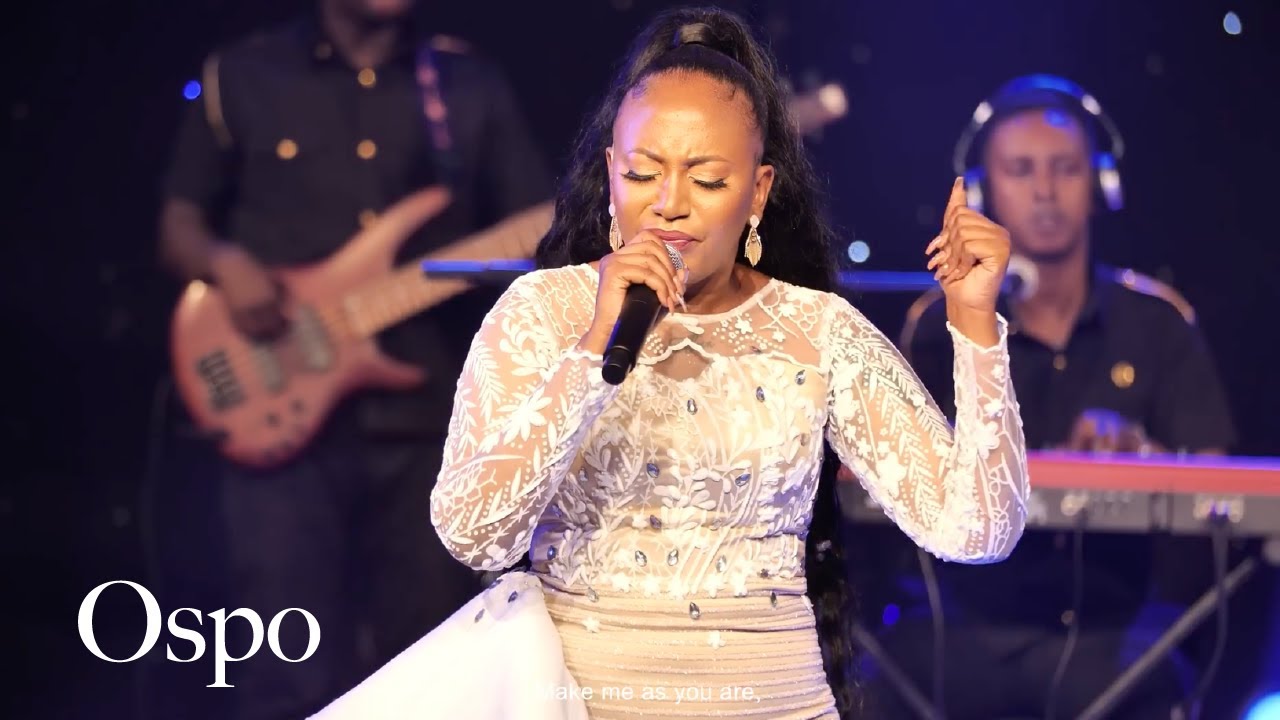 Bella Kombo - Nifinyange (Official Live Recorded Video) - YouTube