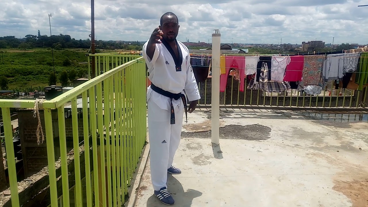 Basic Taekwondo Spin Hook Kick, Hurigi Chagi or Dwi Huryeo Chagi. - YouTube