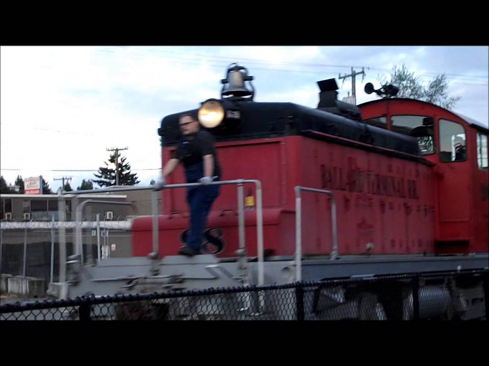 Ballard Terminal RR doing some switching - YouTube