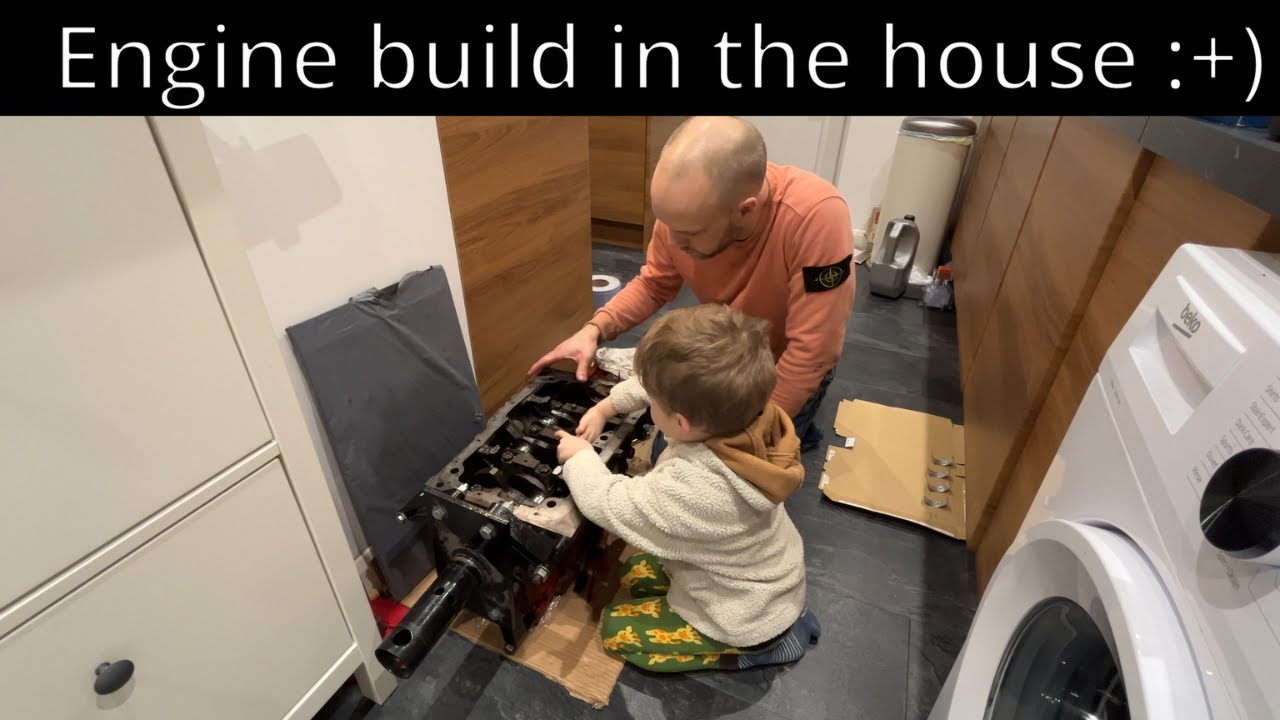 Building an engine in the kitchen while the wife is out! Austin Montego ...