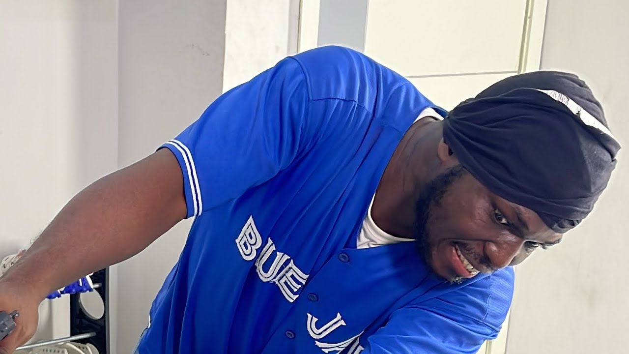 What happens in African homes. Madam vs houseboy - YouTube