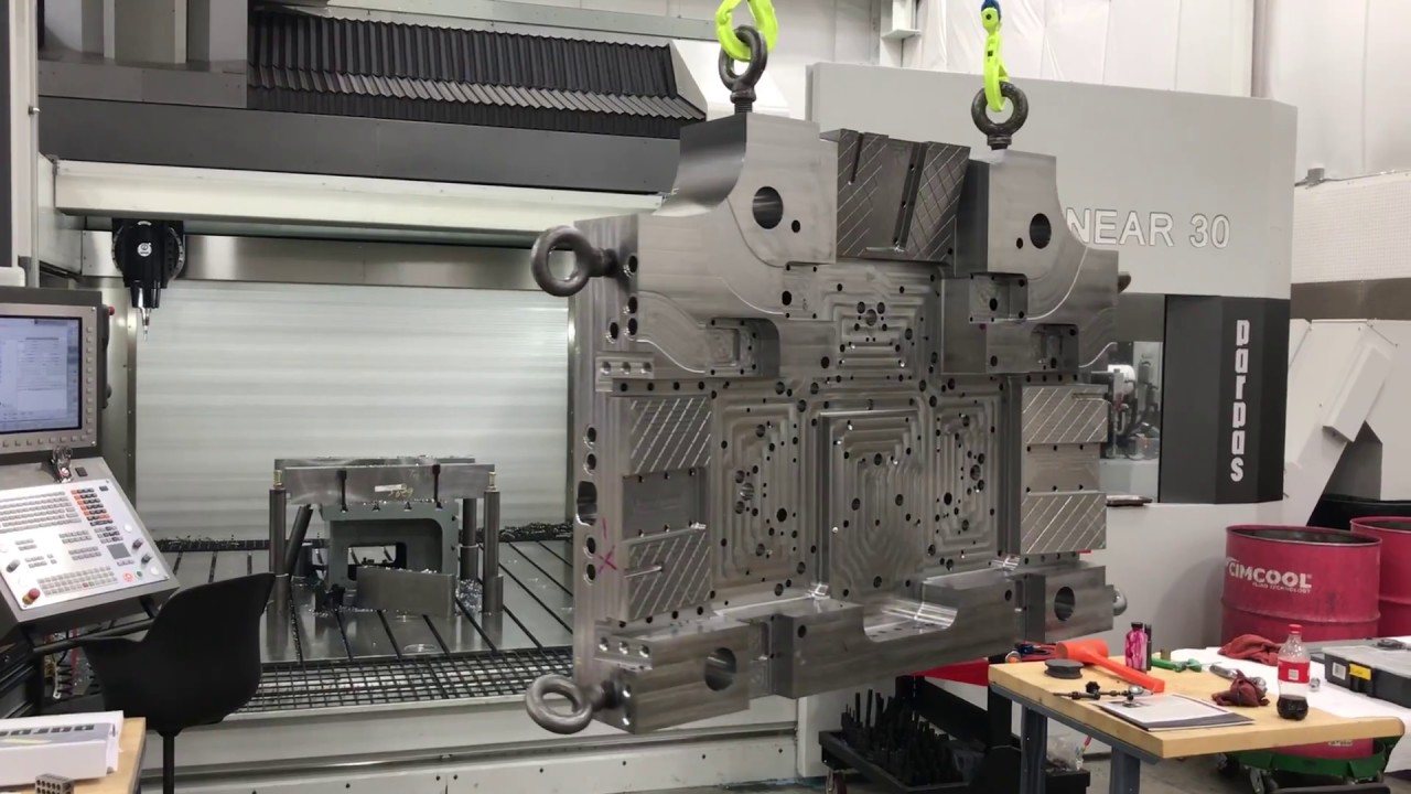 Die-Set Machining with Parpas Diamond Linear 30 - YouTube