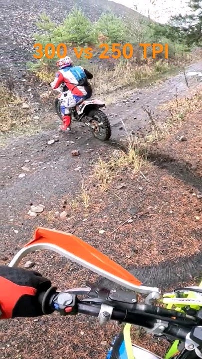 PODJAZD 300 VS 250 TPI FULL GAZ #enduro #fullthrottle #ktm #EXC #hałda - YouTube