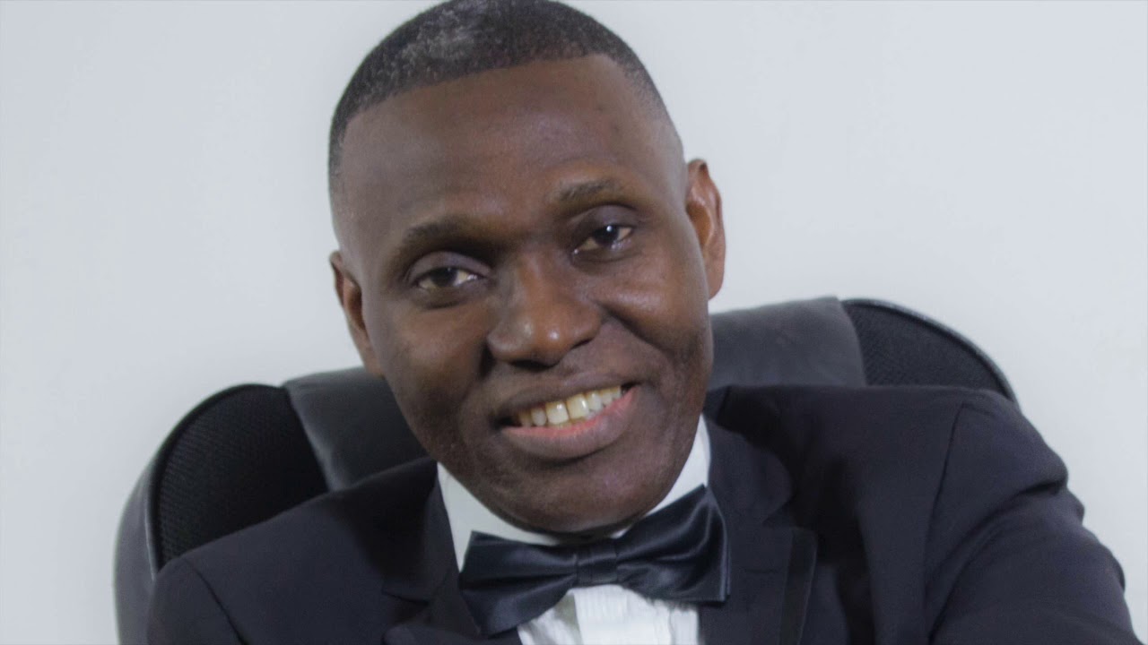 Carlyto LASSA - Pourquoi ce tumulte ? - YouTube