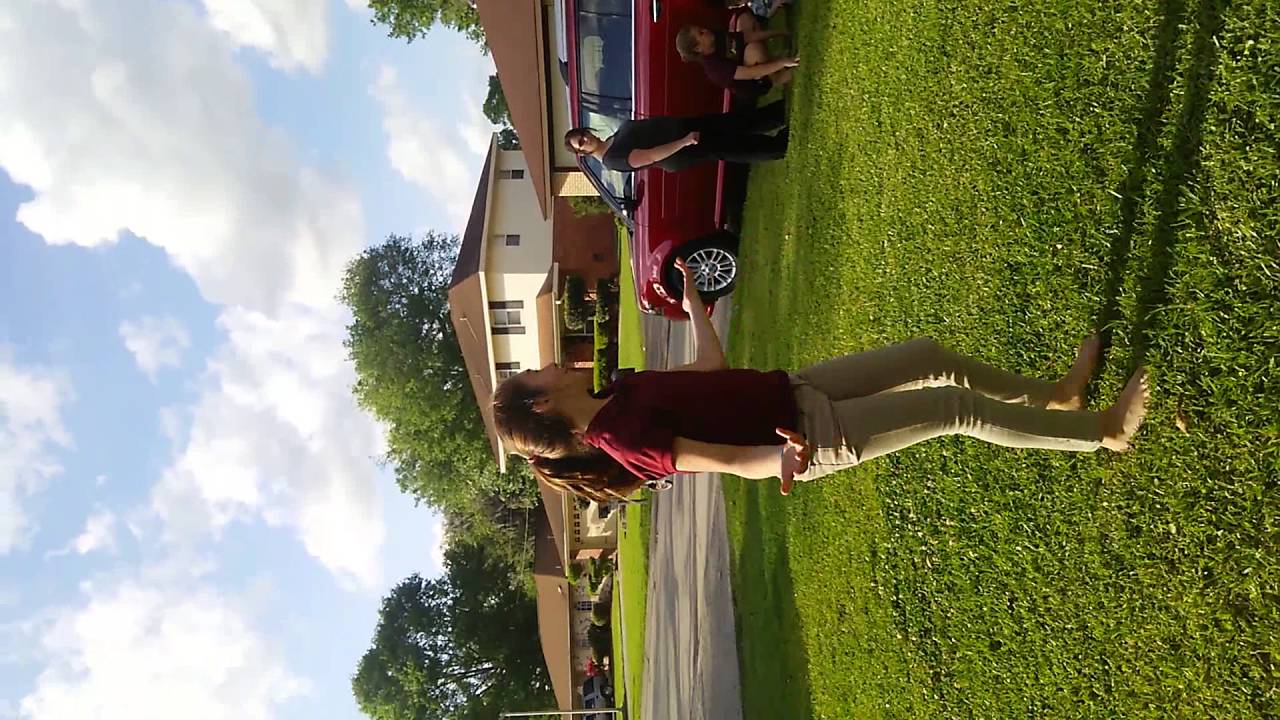 Jojo doing gymnastics - YouTube