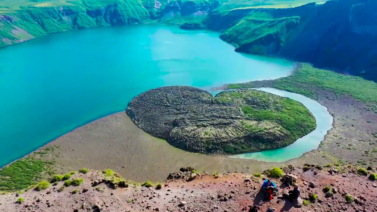 Zavaritsky Volcano, Simushir Island - YouTube