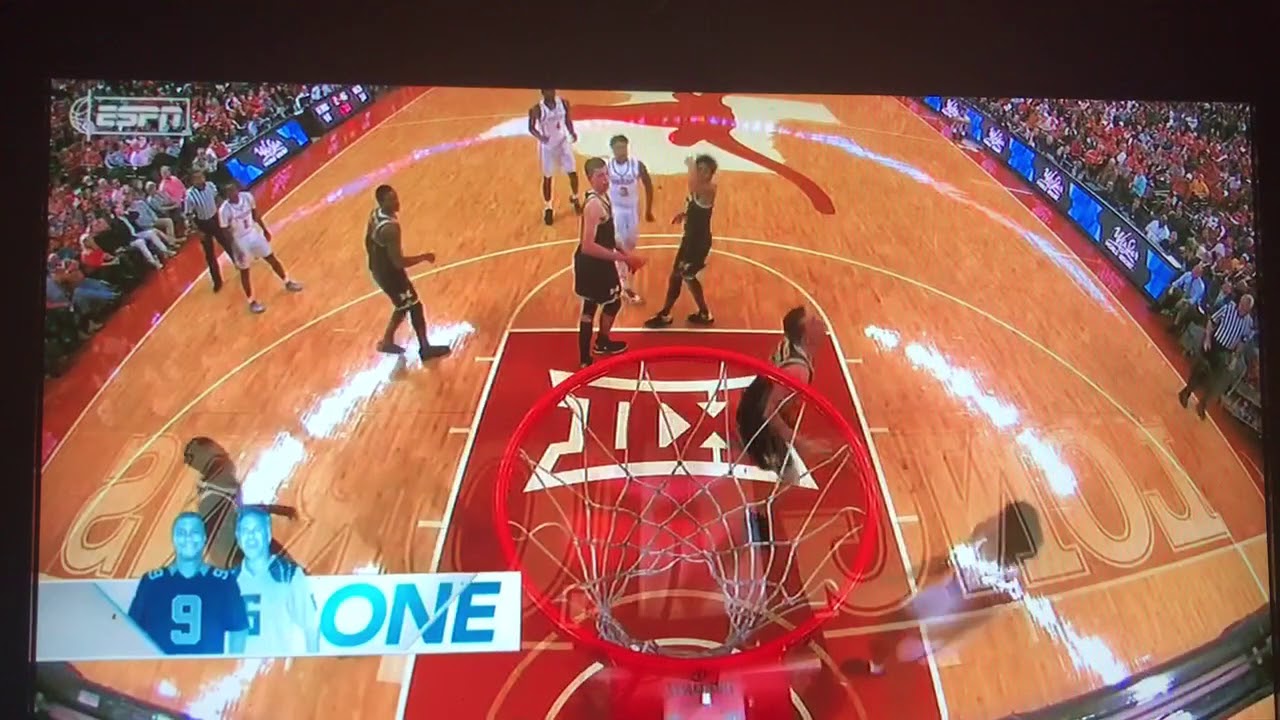 Texas freshman Jericho Sims dunk #1 on SC Top 10 plays - YouTube