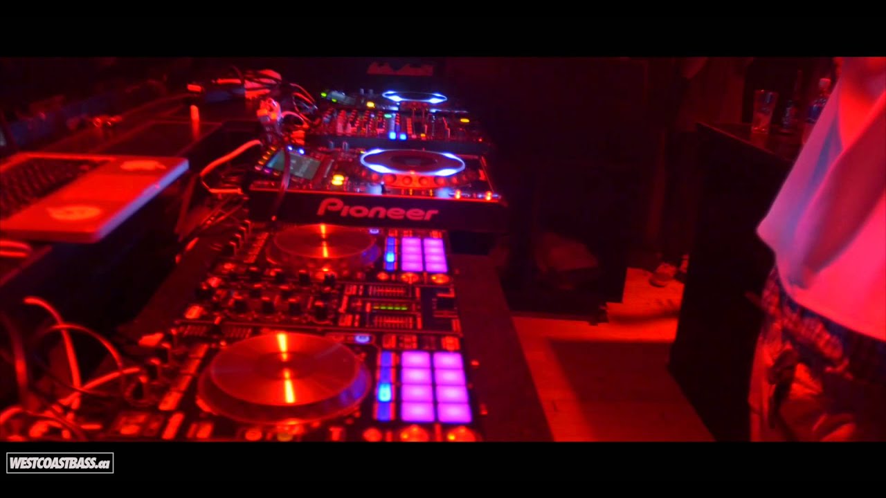 Woolymammoth @ Fortune Night Club - June 2015 - YouTube