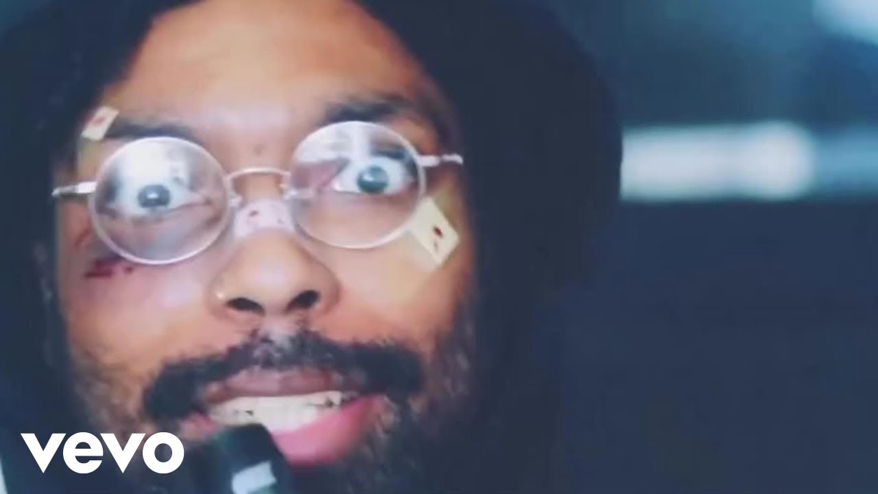 harvey call susan... - Pass it around (Official Music Video) - YouTube