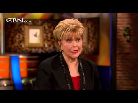 Phil Robertson & Mrs Kay Talk Duck Calls With Terry Meeuwsen - YouTube