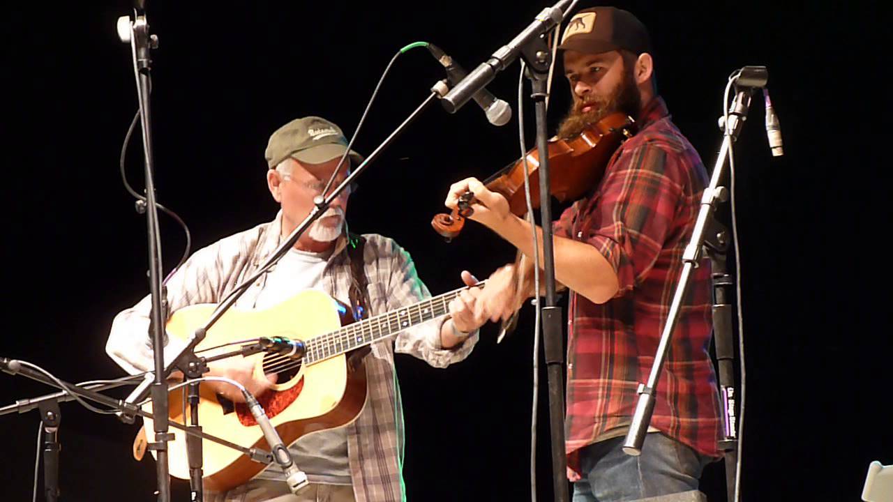 Clifftop 2013 Fiddle Finals: Jake Krack, tune "Yew Piney Mountain ...