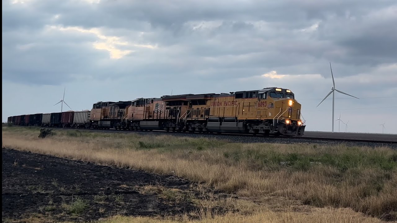 UP 6893 AC44CW leads loaded Rock Train | UP Corpus Christi Sub - YouTube