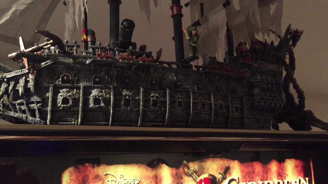 Stern POTC Flying Dutchman Topper - YouTube